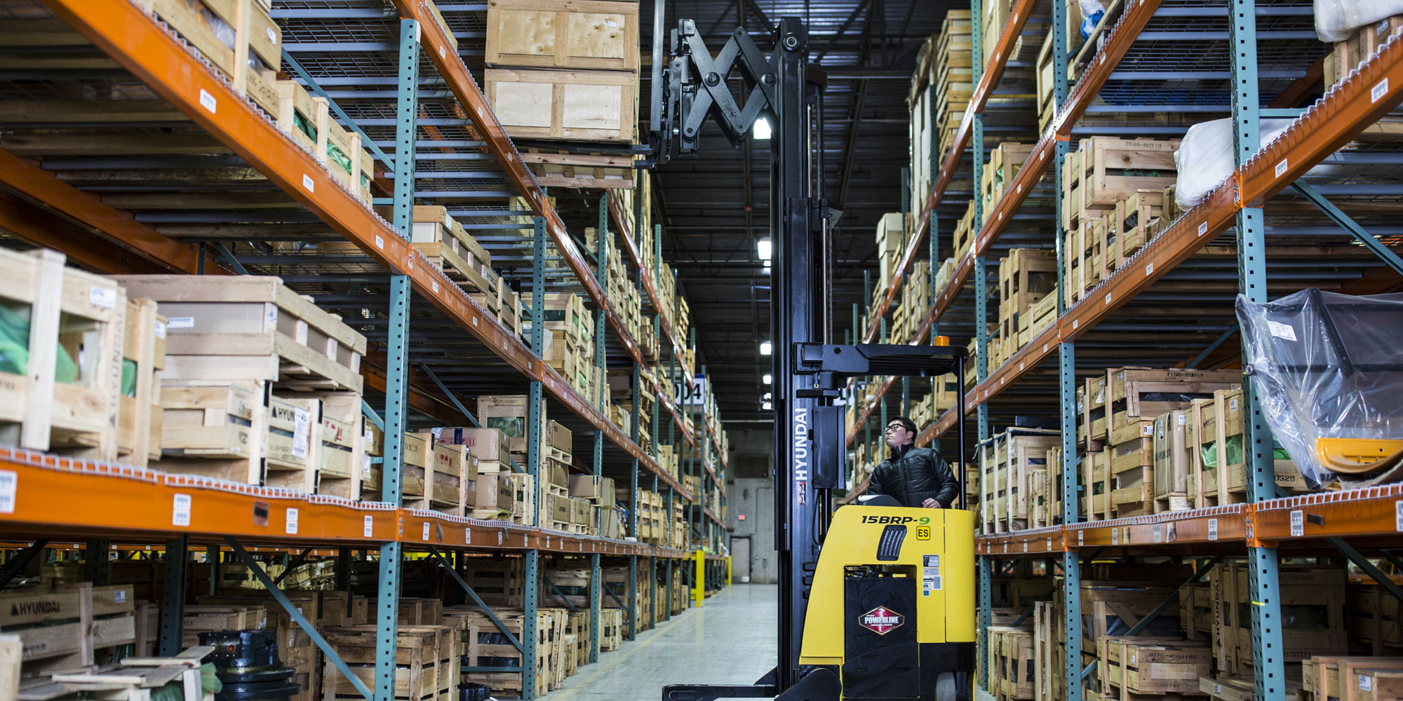 Warehouse Solutions | Thompson Lift Truck